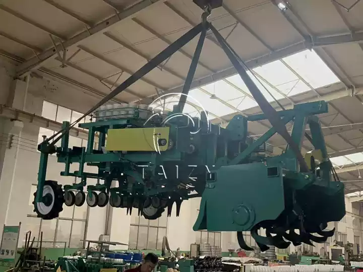 8-Row Onion Seedling Transplanter Shipped To Libya